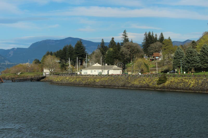 Columbia River Cascade Locks Oregon Stock Image - Image of cascade ...