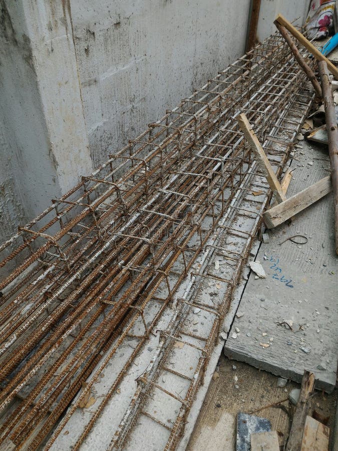 Reinforcing Steel In Concrete Column Stock Image - Image of gray, iron ...