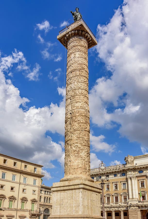 Columna De Marcus Aurelius En Italia Roma Foto de archivo - Imagen de ...