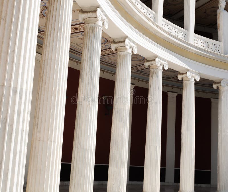 Columnas en Atenas, Grecia imagen de archivo. Imagen de museo - 98189445