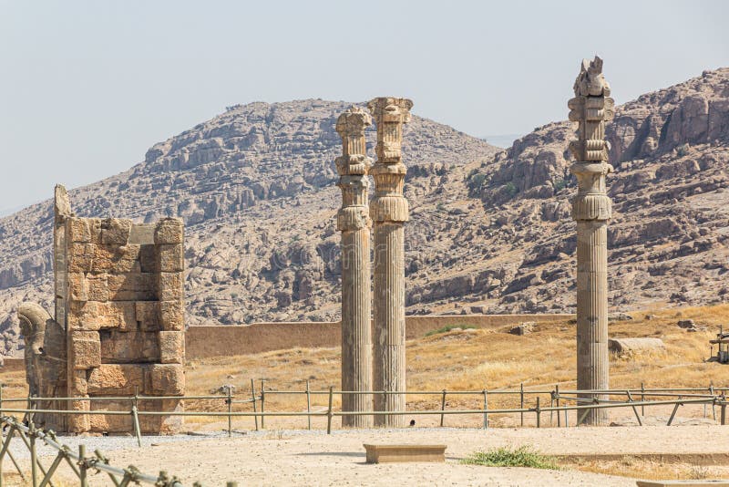 Columns at the Gate of Nations in Persepolis, Ir Stock Image - Image of ...