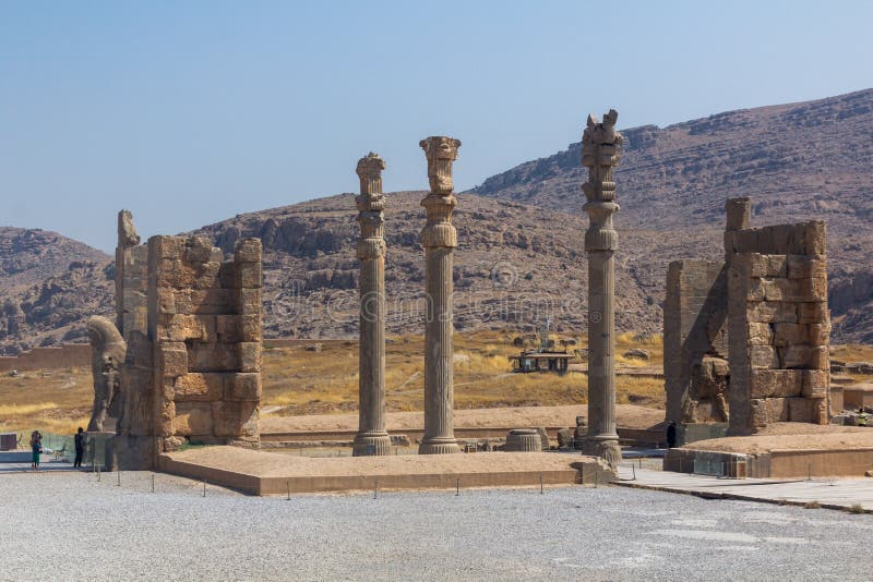 Columns at the Gate of Nations in Persepolis, Ir Stock Image - Image of ...
