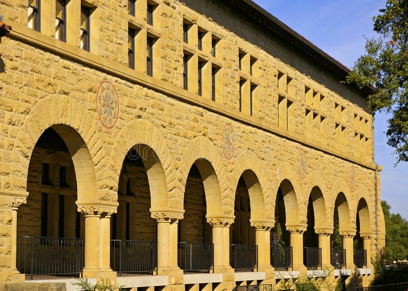 Columns Perspective Picture. Image: 1523599