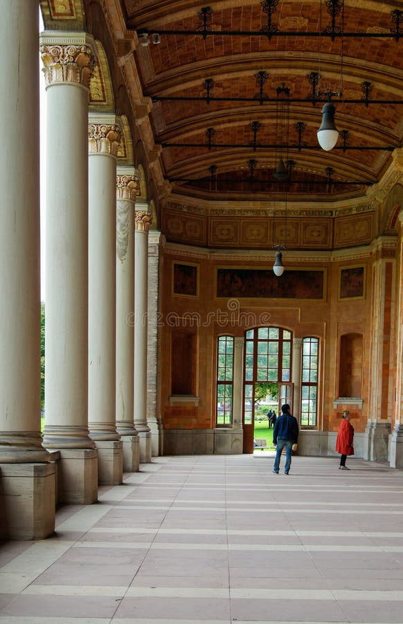 Columns Supporting the Roof Stock Photo - Image of column, city: 53187794
