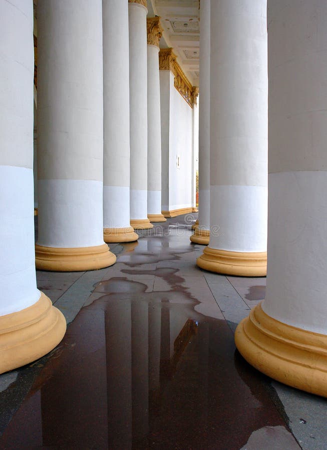 Columns and visual rhythm stock photo. Image of city - 142033608