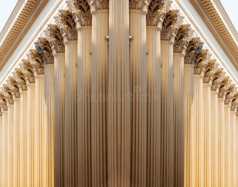 Colunas na fileira foto de stock. Imagem de coluna, foco - 36473790