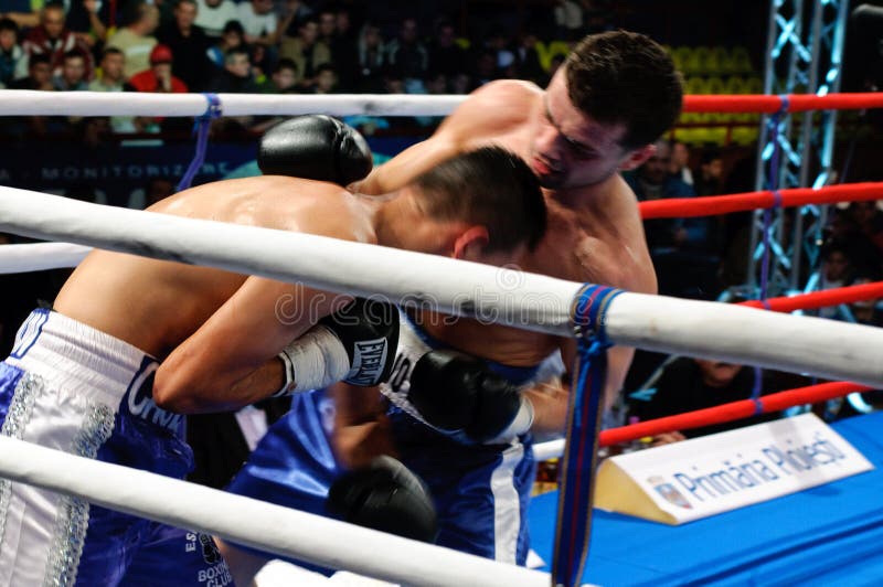 Combate De Boxeo Para El Título Mediterráneo De WBS Imagen editorial ...