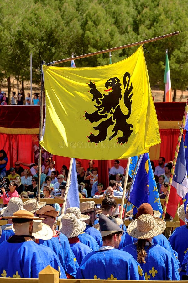 Combate medieval foto de archivo editorial. Imagen de combatiente ...