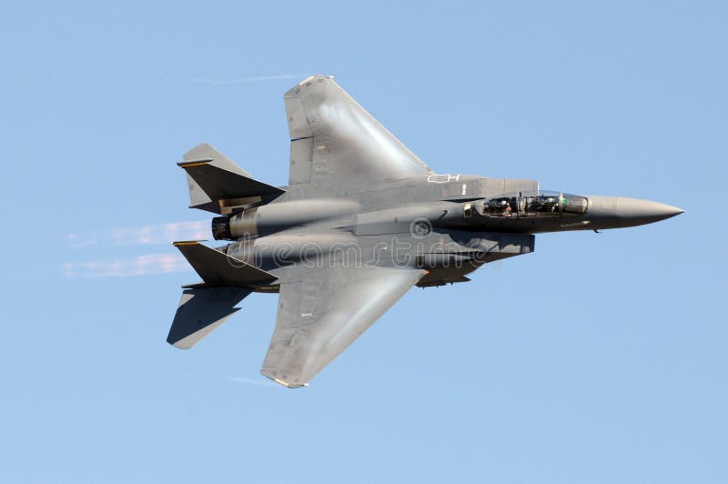 Combattente Di Jet Militare Fotografia Stock - Immagine di aeroplano ...