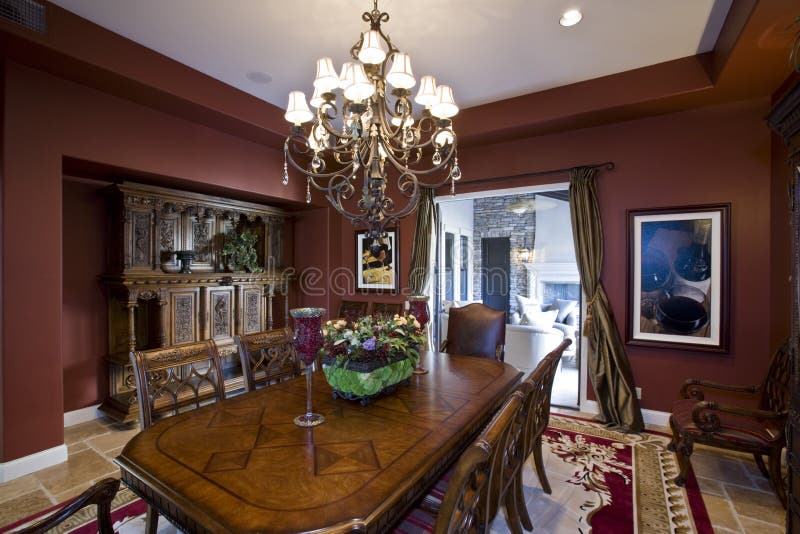 Comedor Pasado De Moda Lujoso Foto de archivo - Imagen de horizontal ...