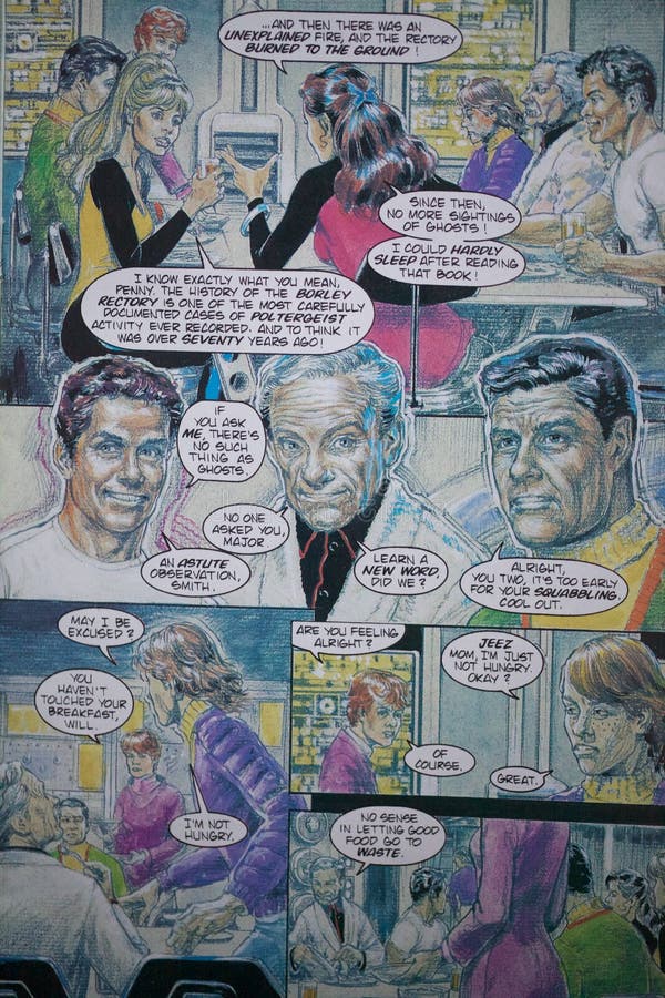 Vampirella Comic Con