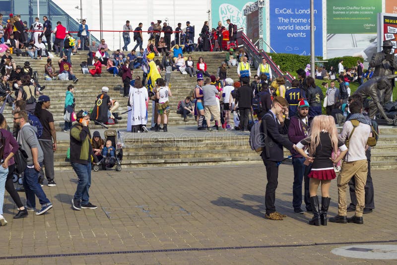 Comic Con London 2016 editorial photo. Image of event - 73570031