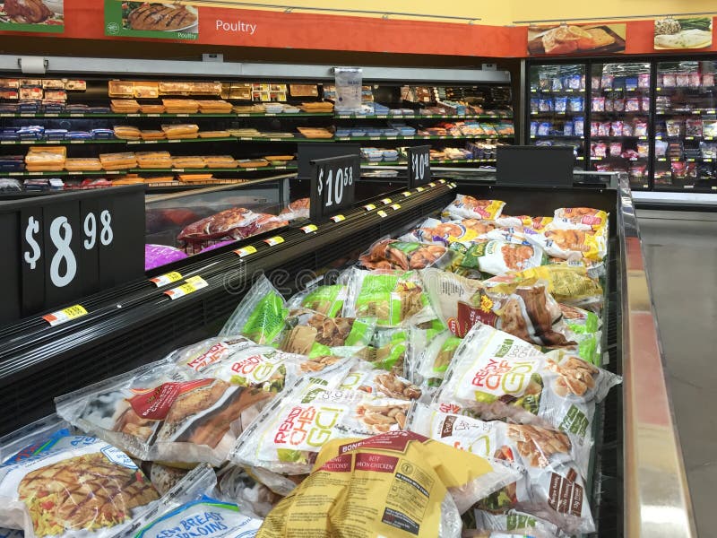 Comida Congelada En La Venta Del Refrigerador Imagen de archivo ...