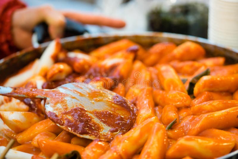 Ppang De Las Pinzas De La Comida De La Calle/pan Coreanos Del Impulso ...