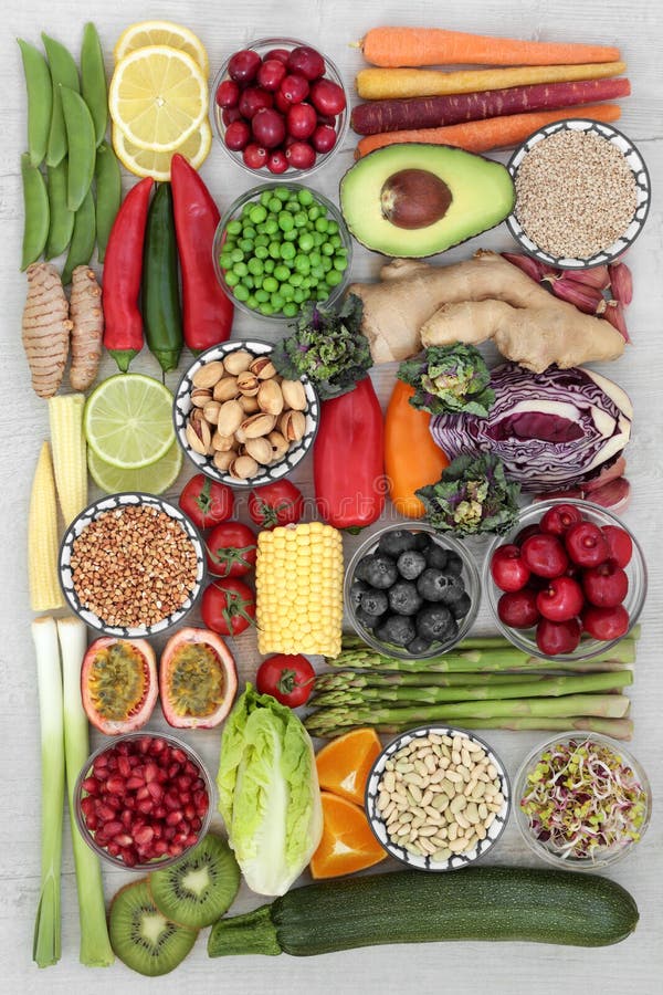 Comida Estupenda Para La Buena Salud Foto de archivo - Imagen de perder ...