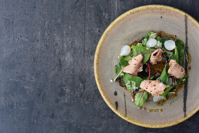 Comida Fina En El Restaurante Imagen de archivo - Imagen de sabroso ...