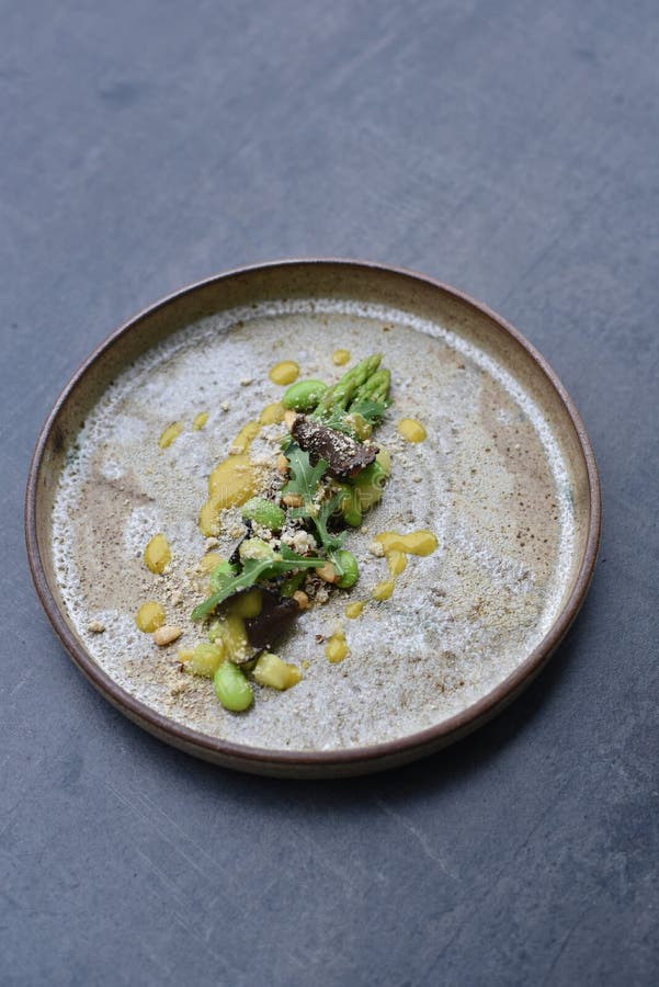 Comida Fina En El Restaurante Foto de archivo - Imagen de cena, placa ...