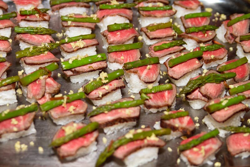Comida Fría De Los Aperitivos De Los Entremeses Imagen de archivo ...