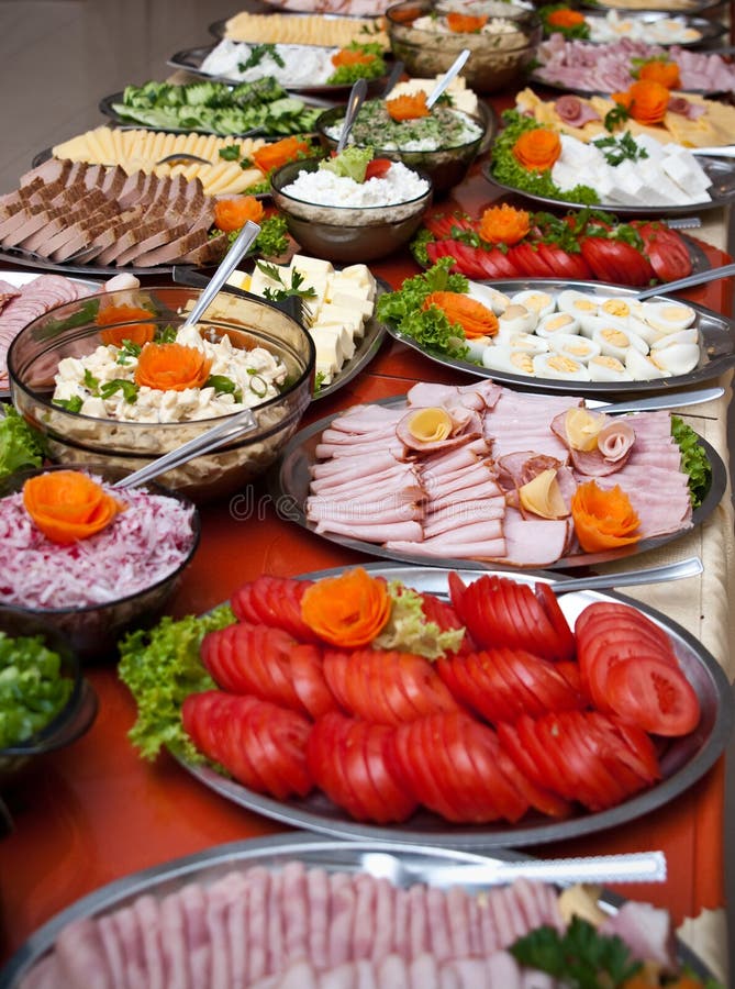 Comida Fría Lujosa De La Comida Foto de archivo - Imagen de tomates ...