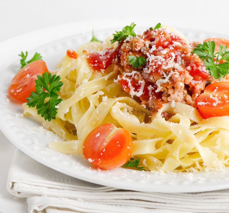 Comida italiana - pastas foto de archivo. Imagen de tradicional - 30859188