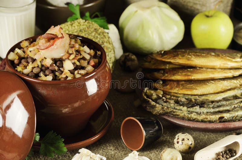 Comida letona foto de archivo. Imagen de fruta, crisol - 29534592