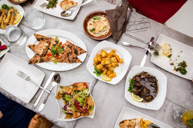 Comida Libanesa De La Parrilla De La Mezcla De La Carne, Del Kabab Y ...