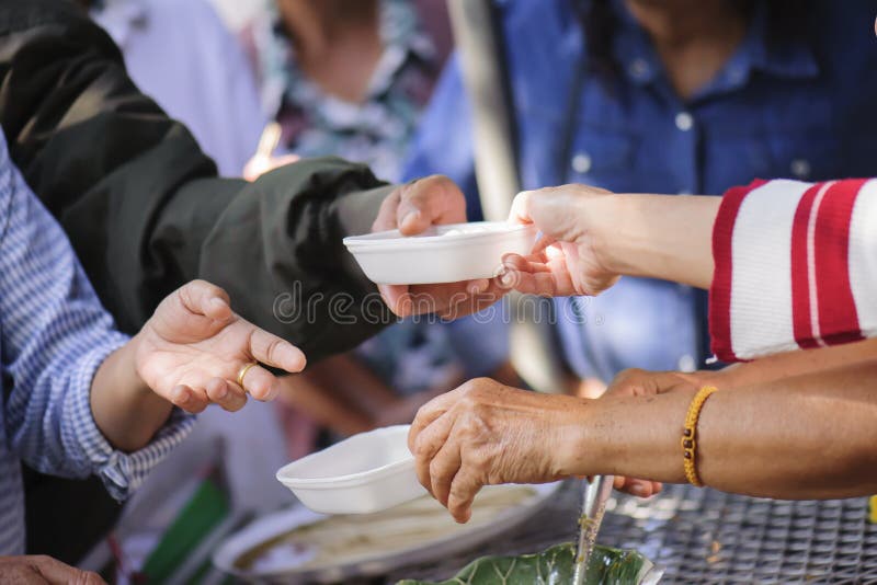 Comida Libre De Servicio a Los Pobres Foto de archivo - Imagen de ...