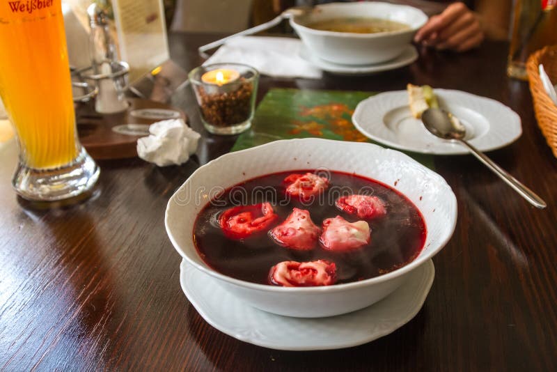 Comida Polaca En Un Restaurante Imagen de archivo - Imagen de ...