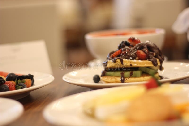 Brunch De Alimentos De Postres De Alimentos Imagen. Imagen: 133463637