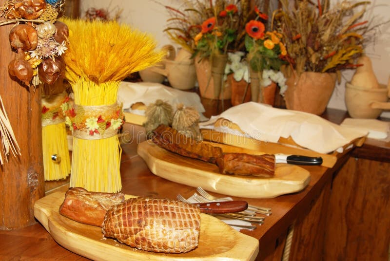 Comida rural foto de archivo. Imagen de ramo, ceremonia - 39718450