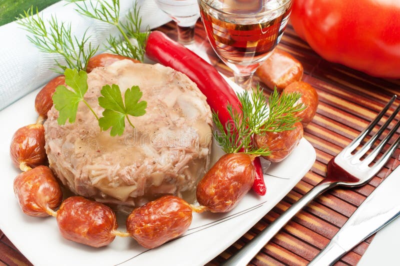 Comida Rusa Tradicional. Jalea De La Carne Del áspide Foto de archivo ...