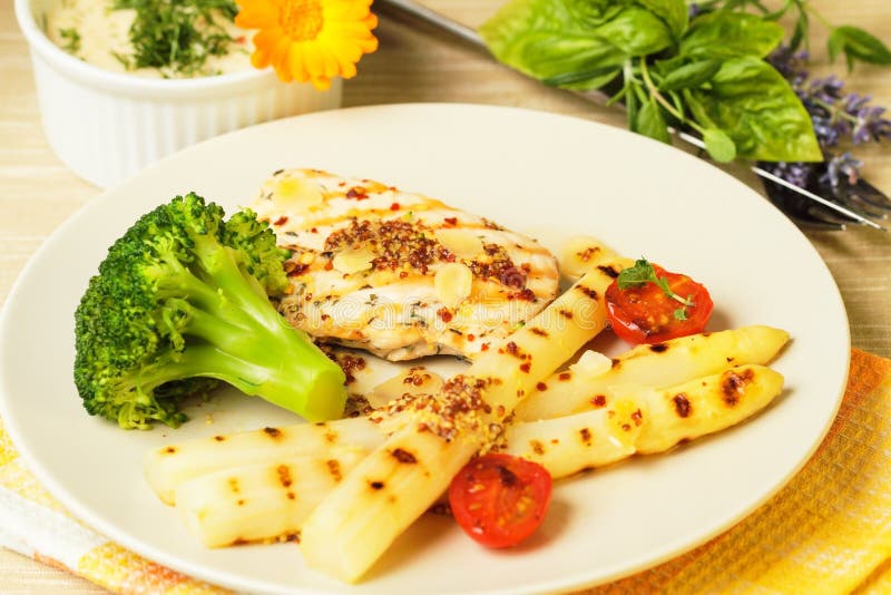 Comida sana imagen de archivo. Imagen de cocina, romero - 26789033