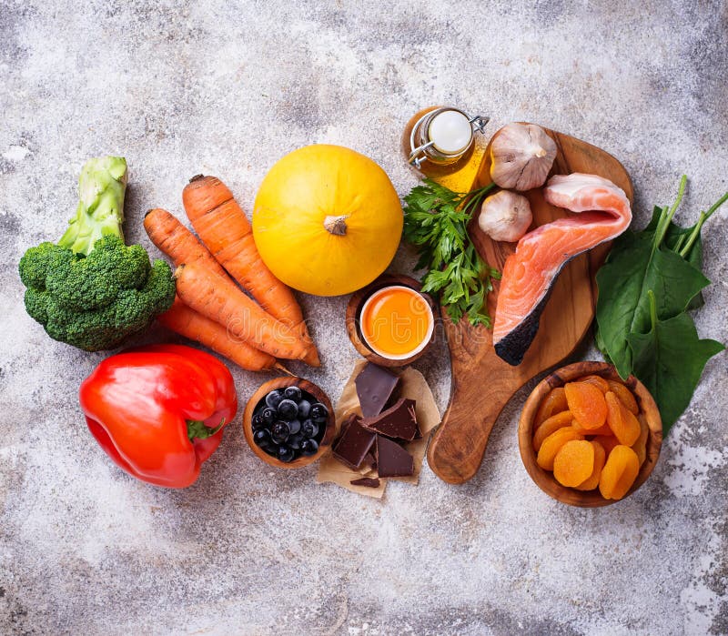 Comida Sana Buena Para La Visión Foto de archivo - Imagen de bayas ...