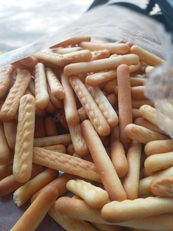 Comida Seca Con Forma Larga Foto de archivo - Imagen de formado ...