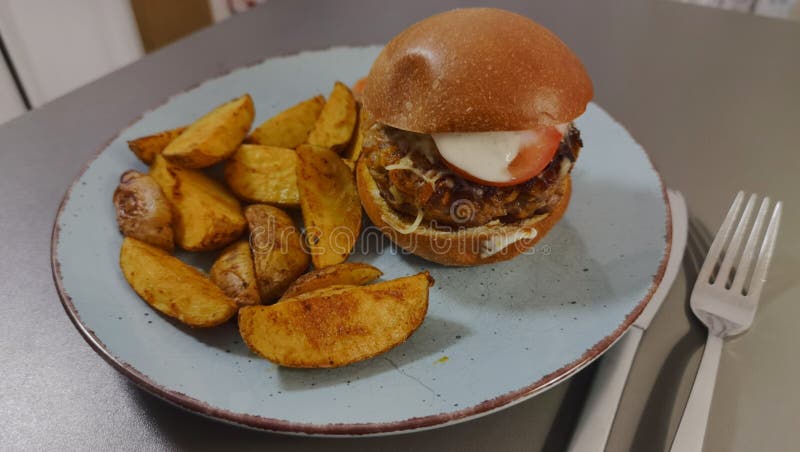 Comida Simples E Deliciosa Autopreparada Imagem de Stock - Imagem de ...