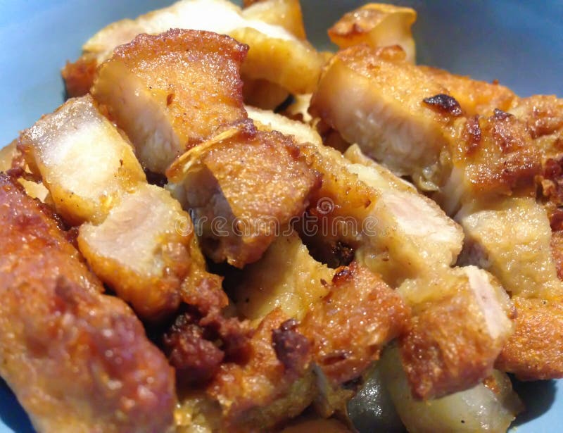 Comida Tailandesa Del Primer, Moo Krob, Cerdo Frito Imagen de archivo ...