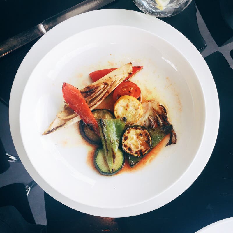 Comida Tradicional De Europa, Receta Foto de archivo - Imagen de crudo ...