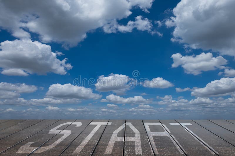 Comience su vida foto de archivo. Imagen de cubo, camino - 63712126