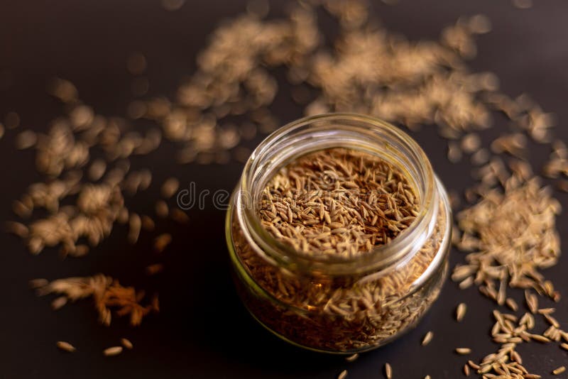 Comino De Especias Para La Comida En Una Mesa Para La Cocina Foto de ...