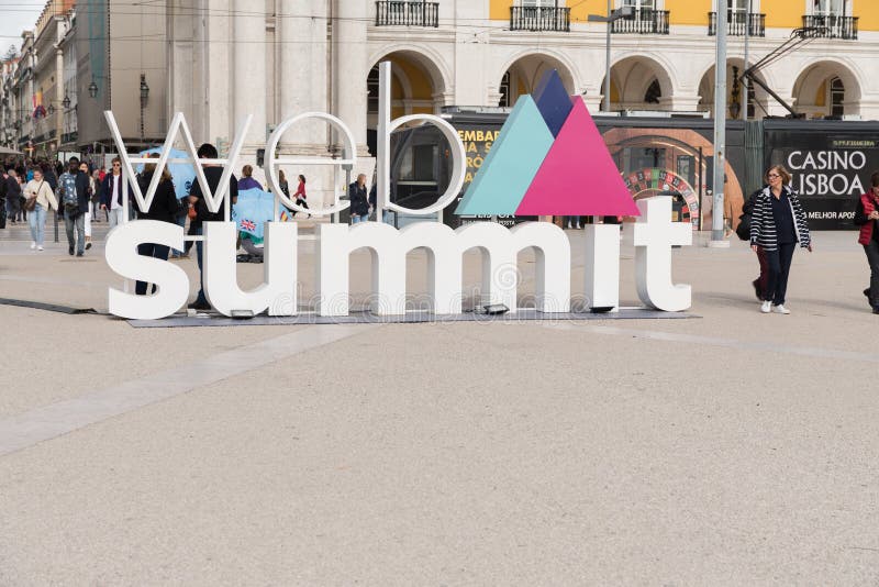 Web Summit Advertising editorial stock photo. Image of browsing - 163291158