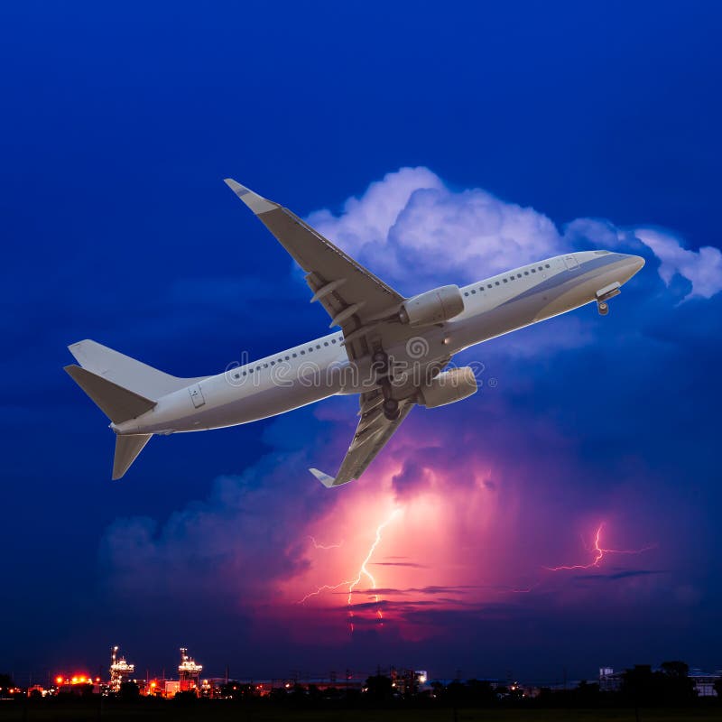 Airplane Flying Storm Stock Photos - Download 1,194 Royalty Free Photos