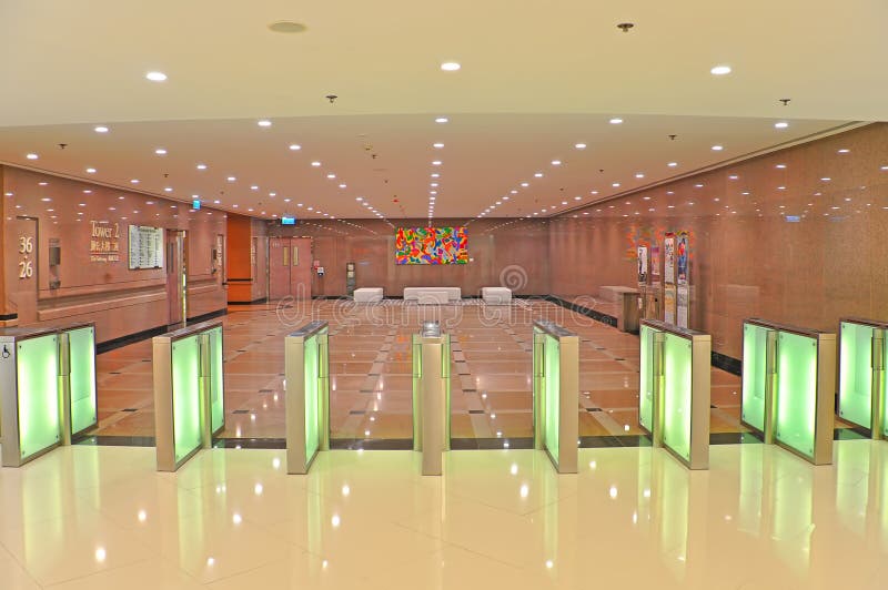 Commercial building lobby editorial photo. Image of lobby - 28604766