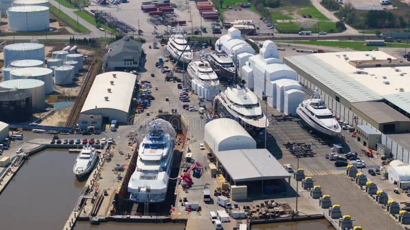 Commercial Shipyard Dock for Luxury Sea Yachts Manufacturing ...