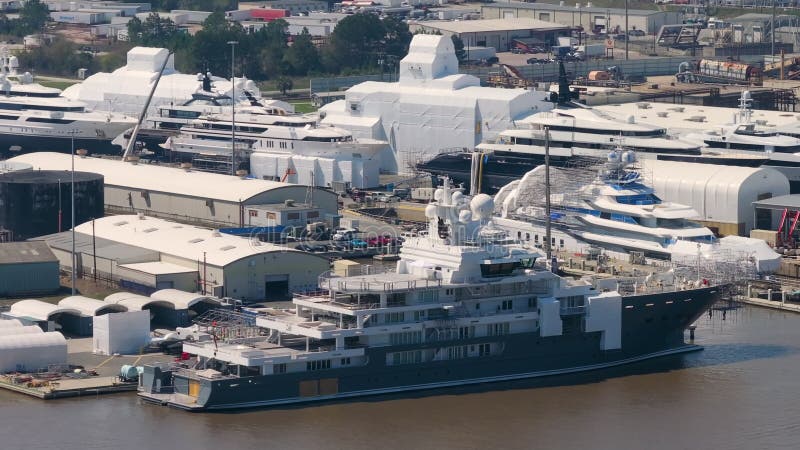 Commercial Shipyard Dock for Luxury Sea Yachts Manufacturing ...