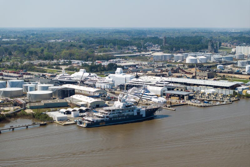 Commercial Shipyard Dock for Luxury Sea Yachts Manufacturing ...