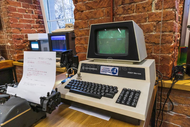 Commodore International Personal Electronic Transactor 1977 Old ...