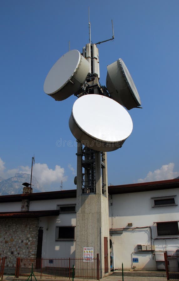Communication Gsm, Umts E Hsdpa Tower Stock Image - Image of ...