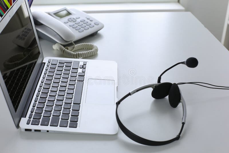 Communication Support, Call Center and Customer Service Help De Stock ...