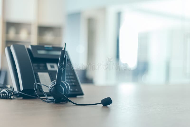 Communication Support, Call Center and Customer Service Help Desk.for ...