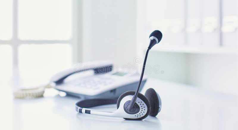 Communication Support, Call Center and Customer Service Help Desk ...